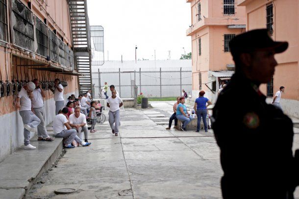 FOTOS: Así es la cárcel más violenta de México desde adentro