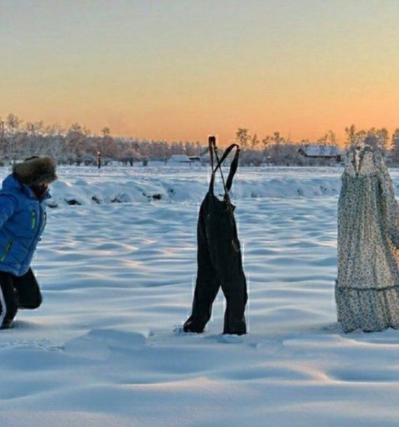 Hizo una producción de fotos con ropa congelada para mostrar cómo es el ...