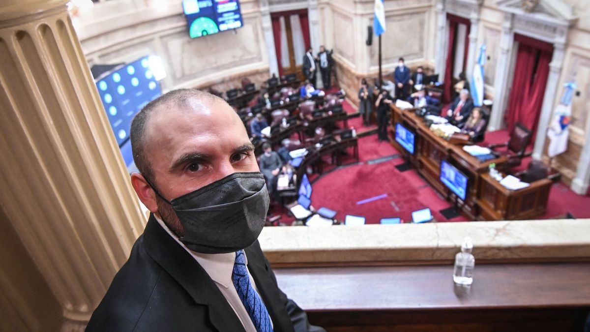 Martín Guzmán presenció la sanción del nuevo régimen de Ganancias