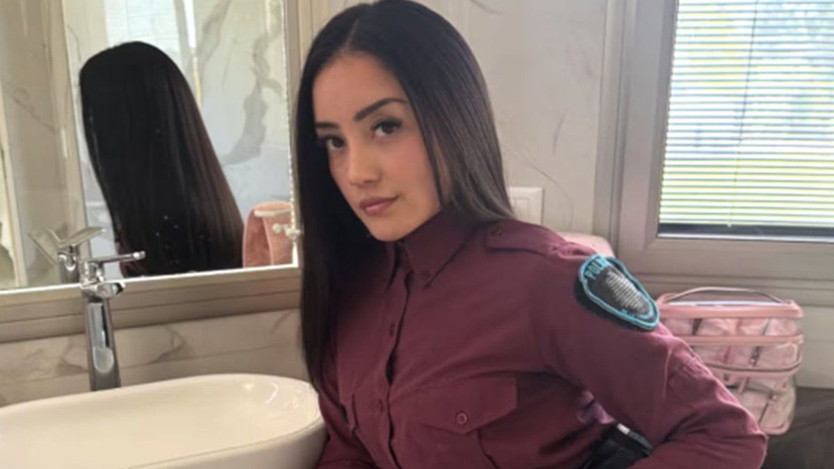 QUIÉN ES NICOLE, la POLICÍA SUSPENDIDA por compartir VIDEOS ERÓTICOS con el UNIFORME PUESTO