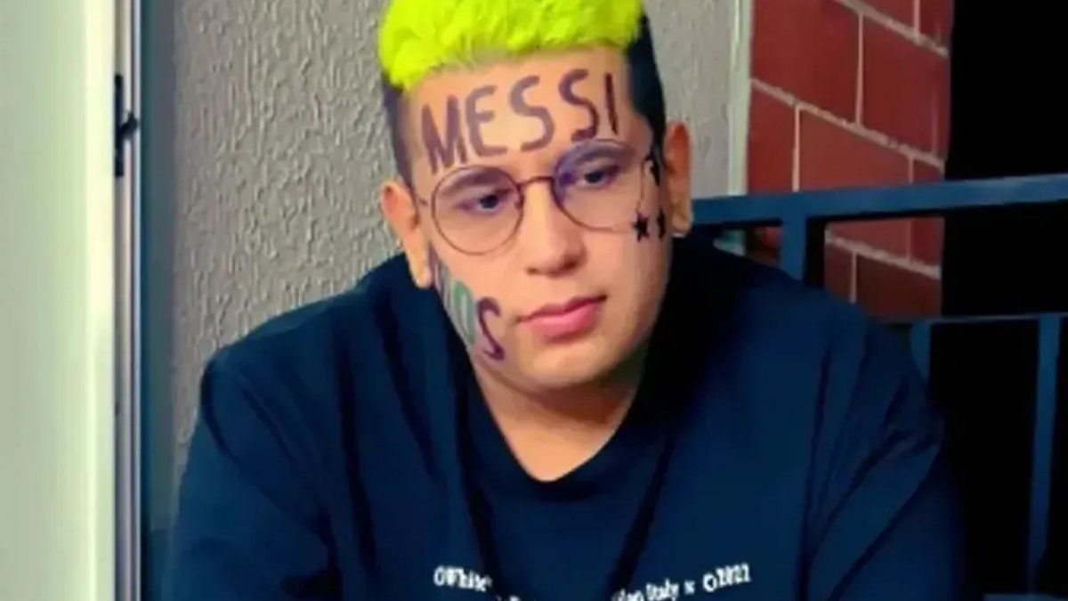 Colombia: influencer se tatuó a Messi en la frente, pero se arrepintió
