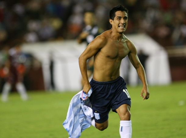 El sueño en frasco chico: Micó espera por la llegada de Moralez