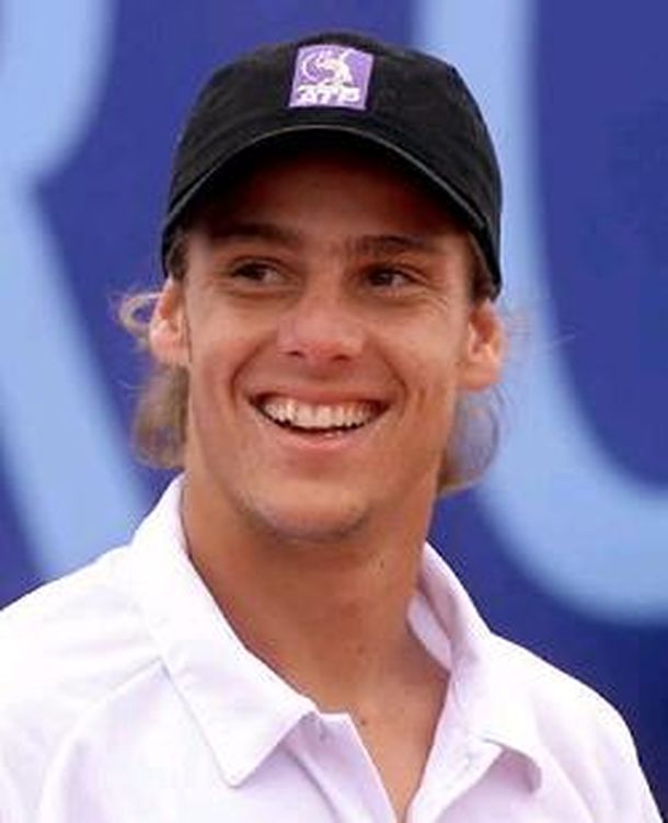 Un Gato cazó a una Leona