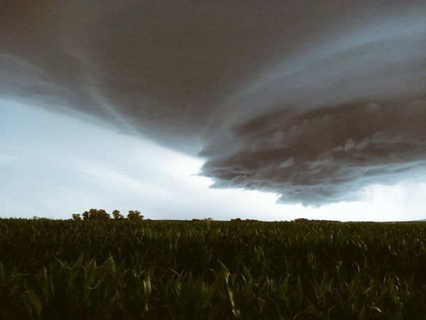 Supercelda y granizo en Córdoba: impresionantes imágenes