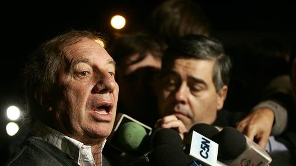 El Día D: Bilardo prometió hablar hoy de la interna en la Selección