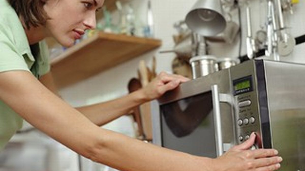 ¿Cocinar con el microondas es mejor que hervir las verduras?
