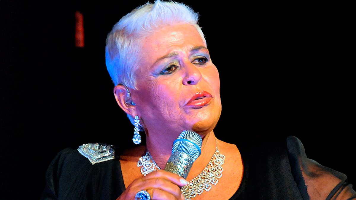 María Martha Serra Lima en Radio 10: Recién pude cantar en público a ...