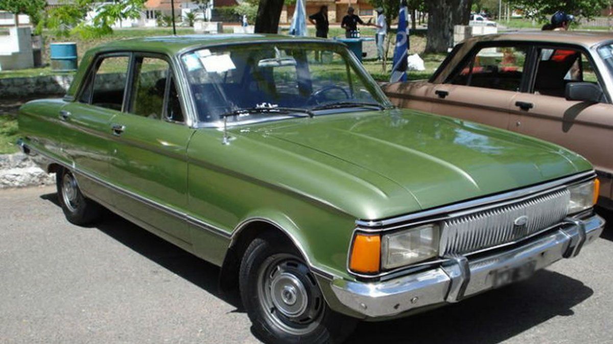 Salió con un Falcon verde el 24 de marzo y se volvió viral