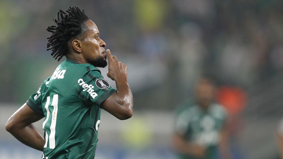 Ze Roberto, con casi 43 años, es el más veterano en anotar un gol en la ...