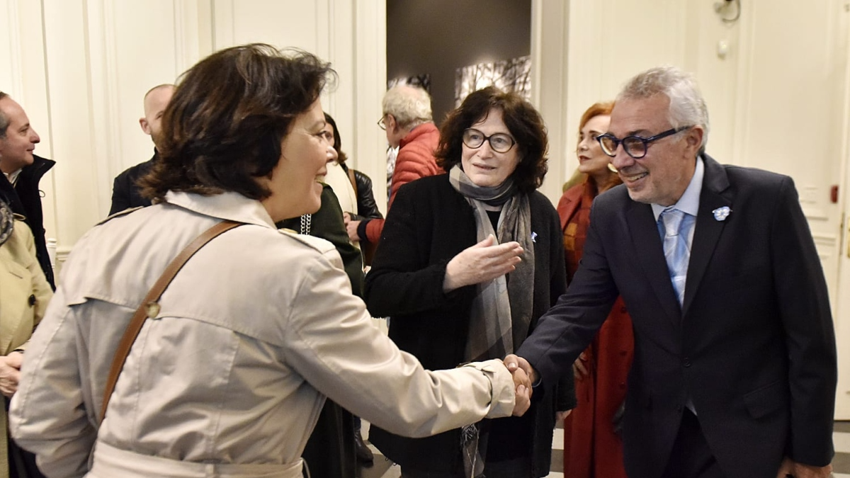 Zamora recibió a embajadores franceses en América que visitaron la ...