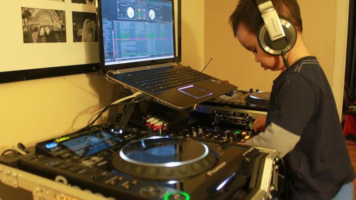 Nueva moda en Nueva York: escuela de DJs para bebés