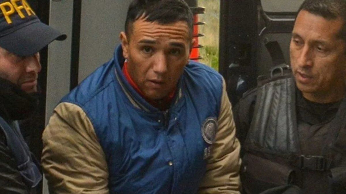 Quién es y qué hizo el preso que encontraron besándose con una jueza en ...