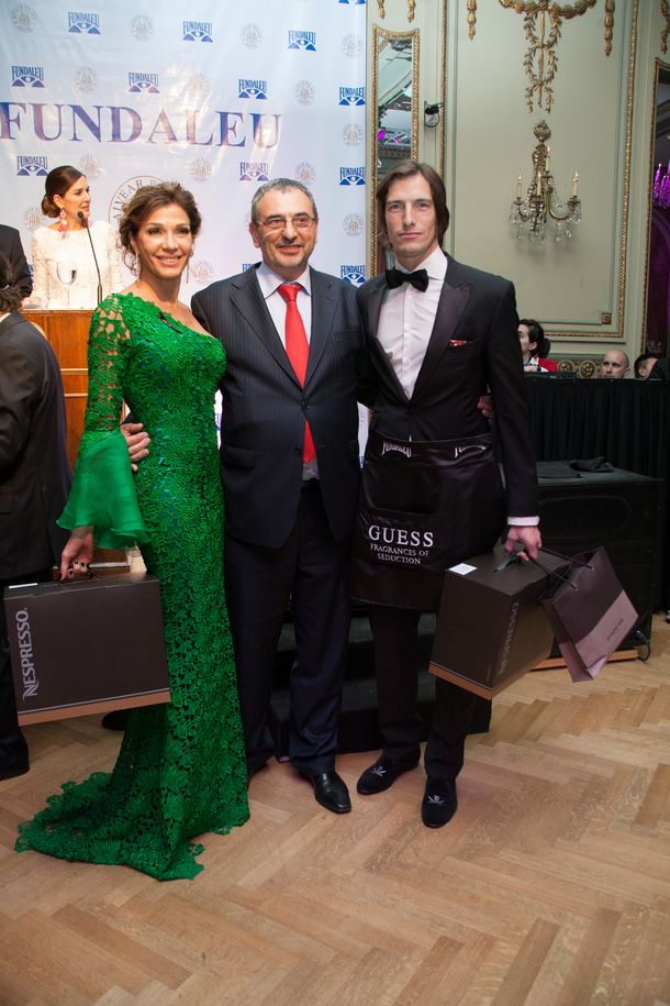 Blanca Vicuña fue recordada por los famosos con cintitas negras