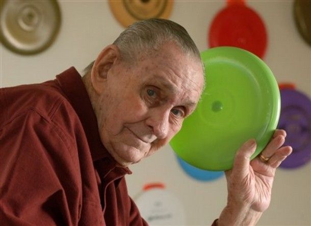 Murió el inventor del Frisbee