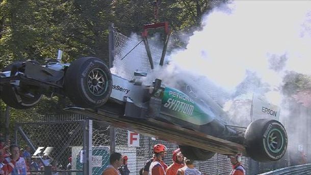 Fórmula 1: llegaba en el podio, pero se le reventó el motor