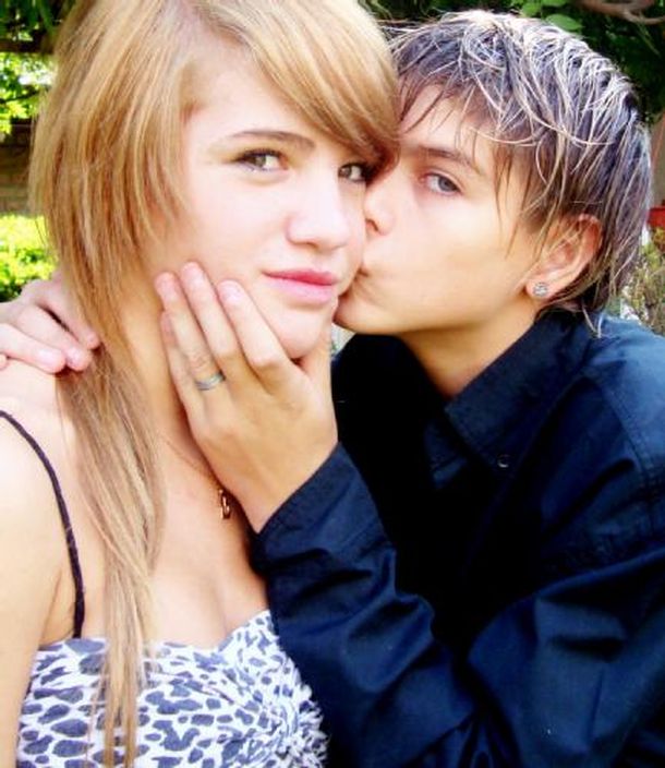 La nueva lolita flogger se llama Sofía y tiene quince años