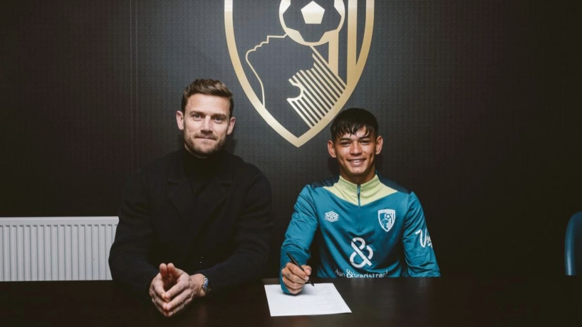 Bournemouth hizo oficial la llegada de Julio Soler: así lo presentaron