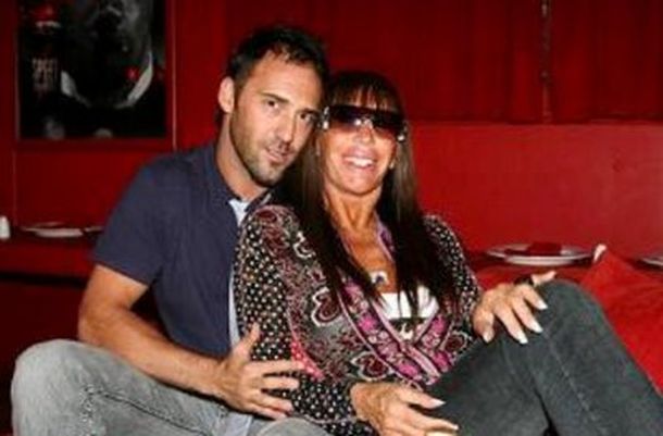 Moria dejó a su sex toy luego de un año de amor