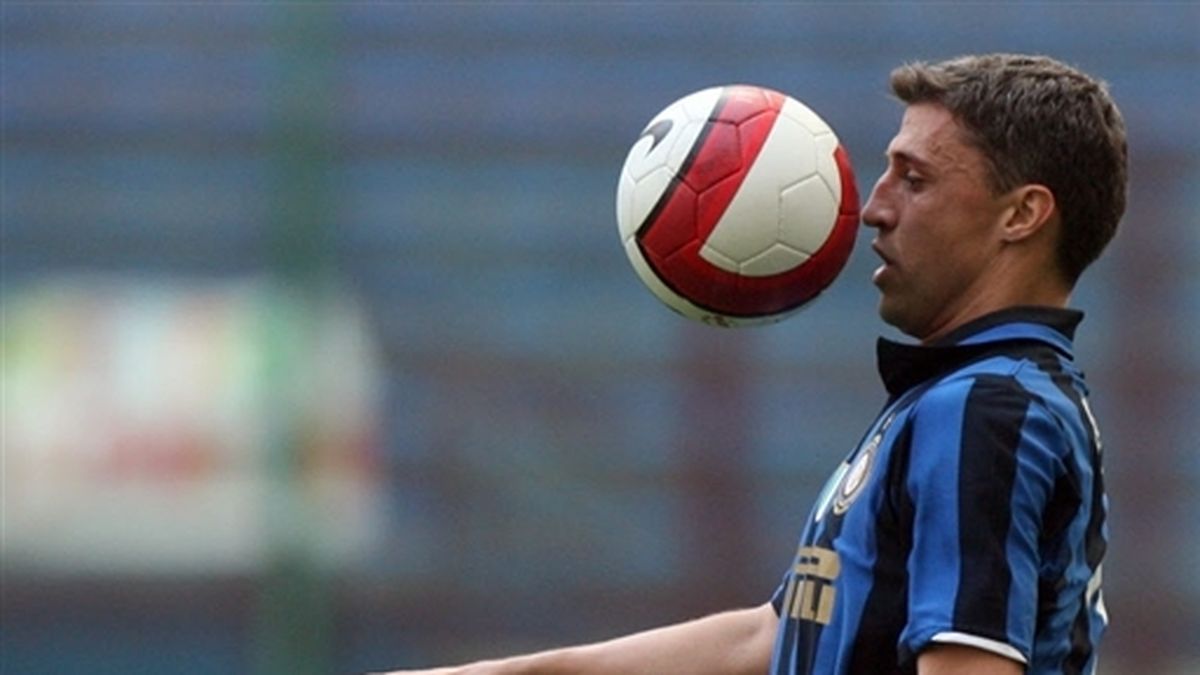 Crespo dejó el Inter y firmó con el Génova un contrato por dos años