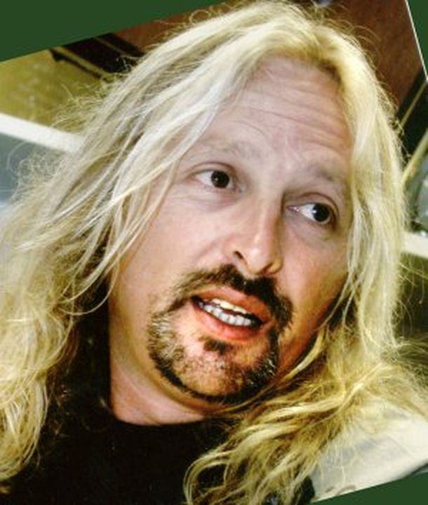 Peluquero de Sobrero da la clave del rubio Pollo