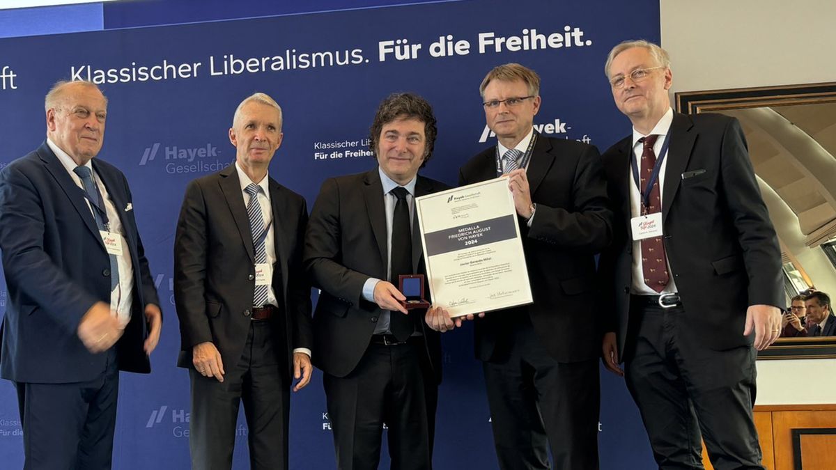 Por qué premiaron a Milei en Hamburgo: lo comparan con Reagan y ...