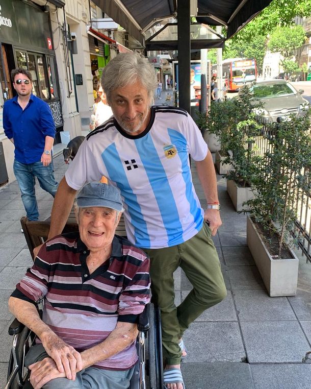Reapareció Chico Novarro: así está hoy con 88 años