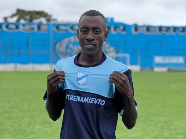 Una promesa del fútbol de Zambia se sumó a Temperley: la historia de ...