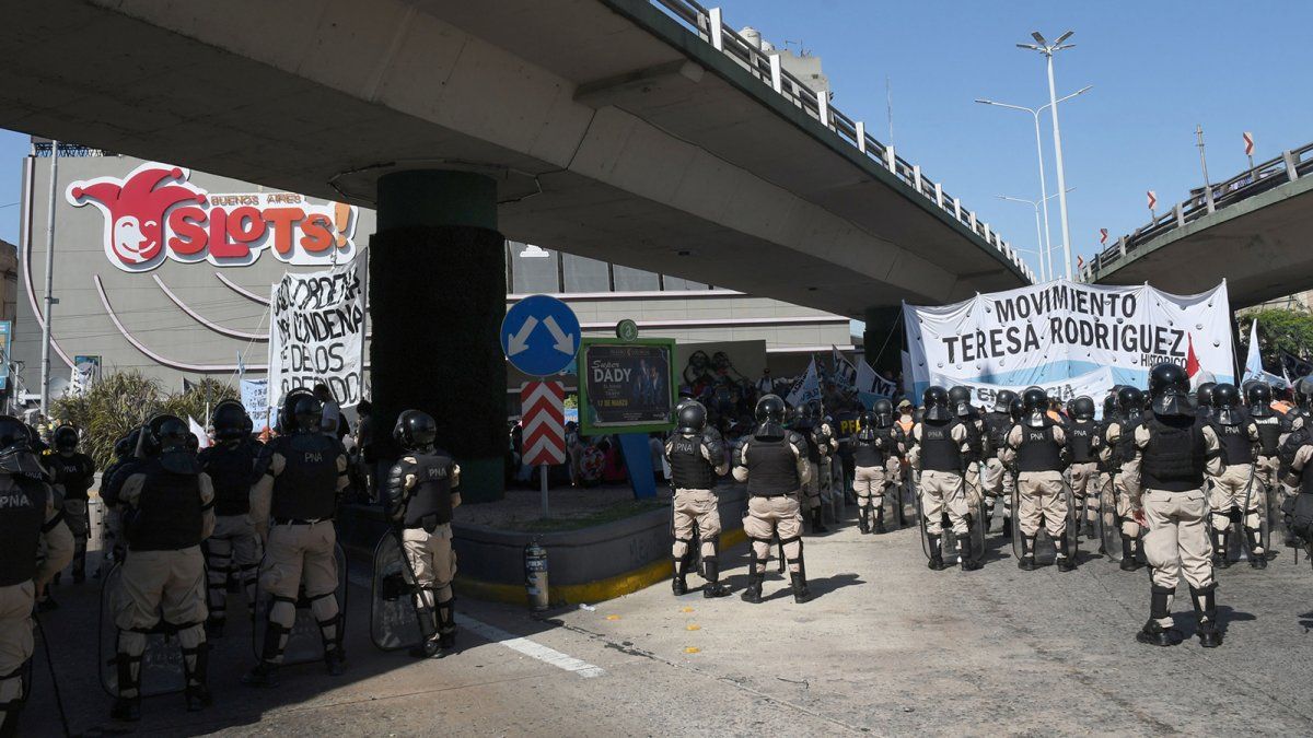 La Unidad Piquetera levantó los cortes en los accesos a la Ciudad por ...