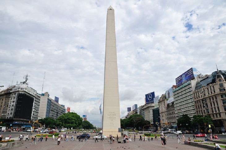 Así son las escaleras internas del Obelisco