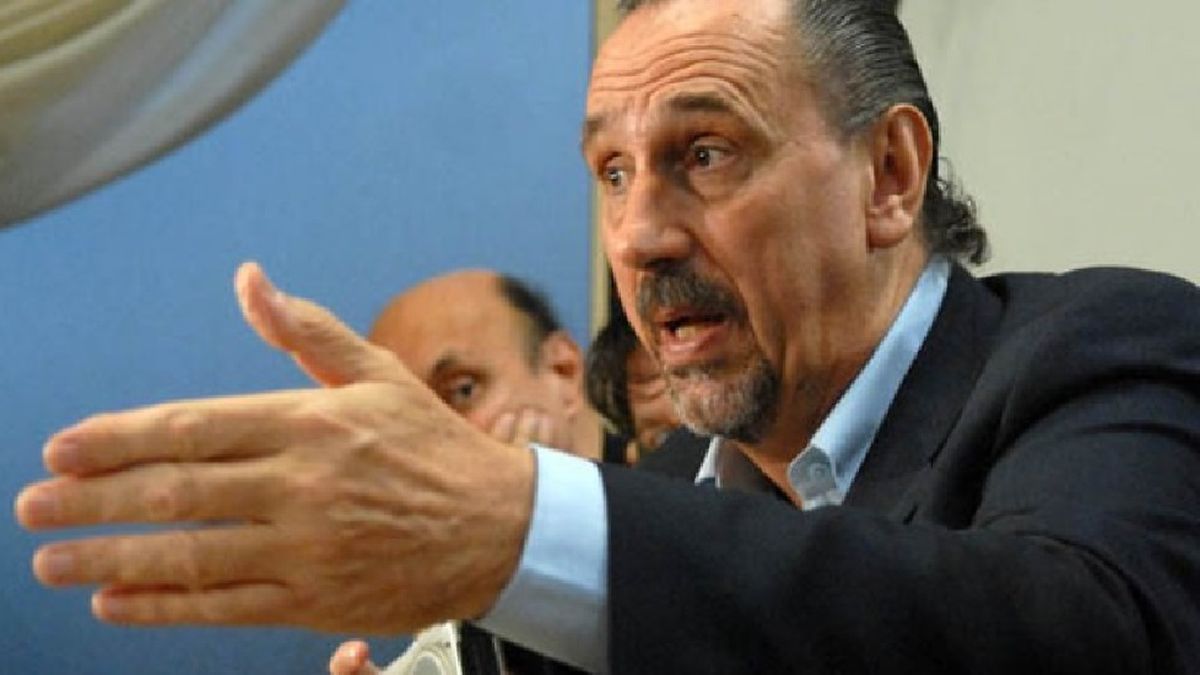 Los árbitros amenazan con una huelga previa al torneo