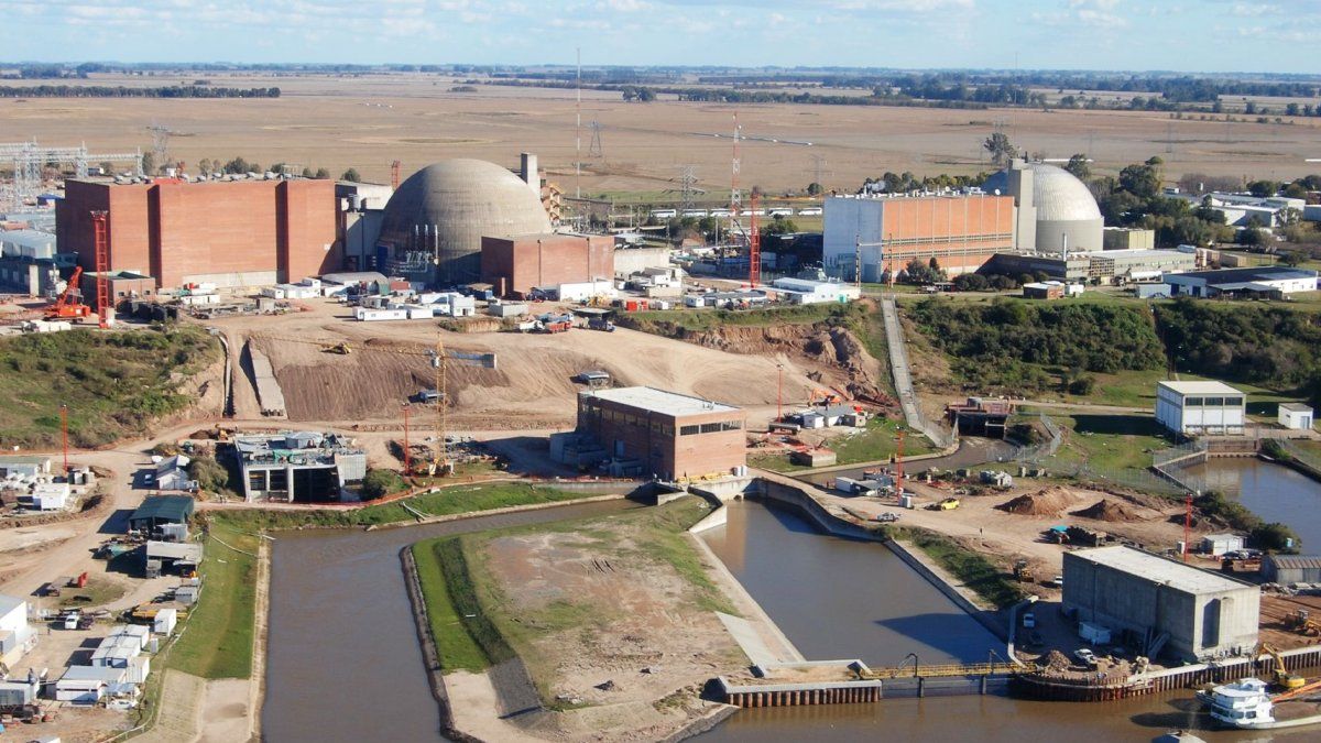 El Gobierno confirmó que privatizará las centrales nucleares Atucha I y II