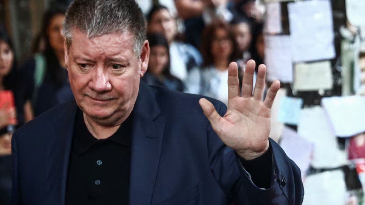 Geoff, el padre de Liam Payne, se reunió con los fans frente al ...