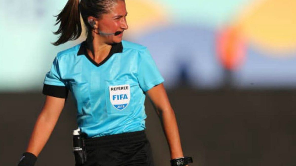 Laura Fortunato, la árbitra argentina en el Mundial: Es difícil vivir ...