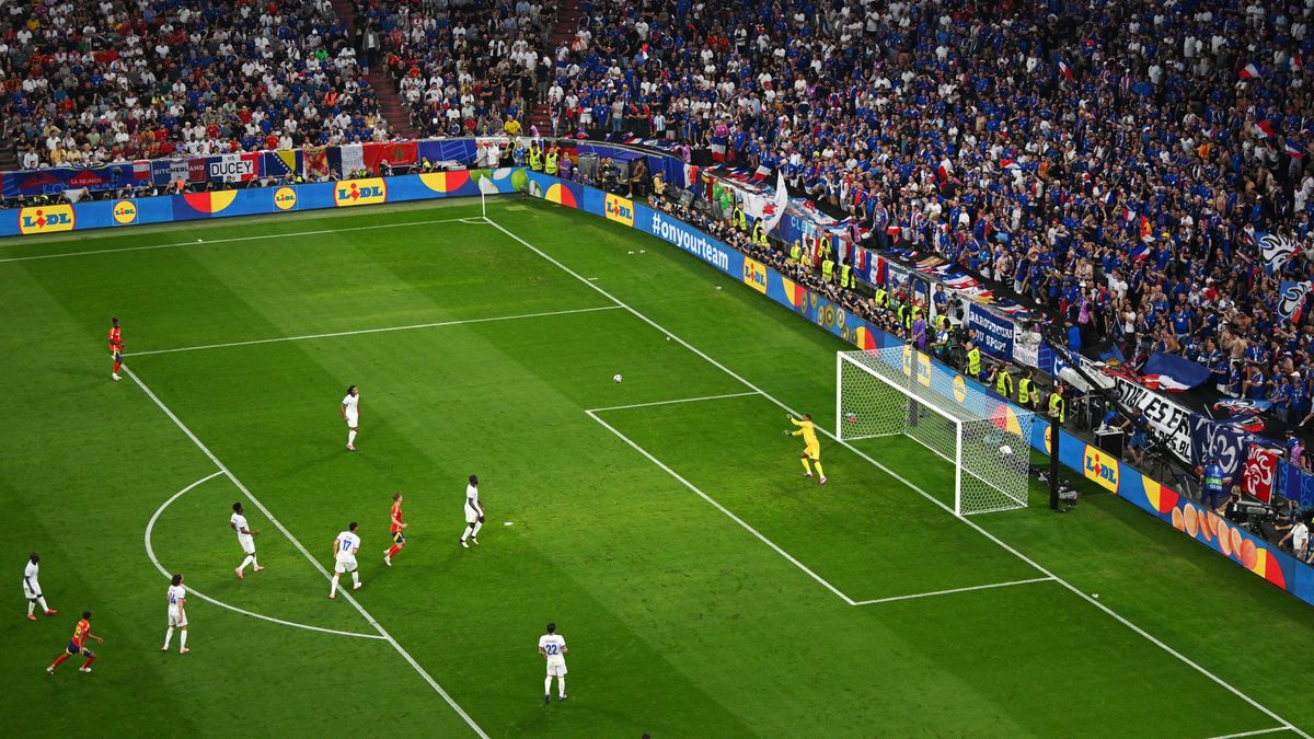 El tremendo golazo de Lamine Yamal para el 1-1 de España ante Francia