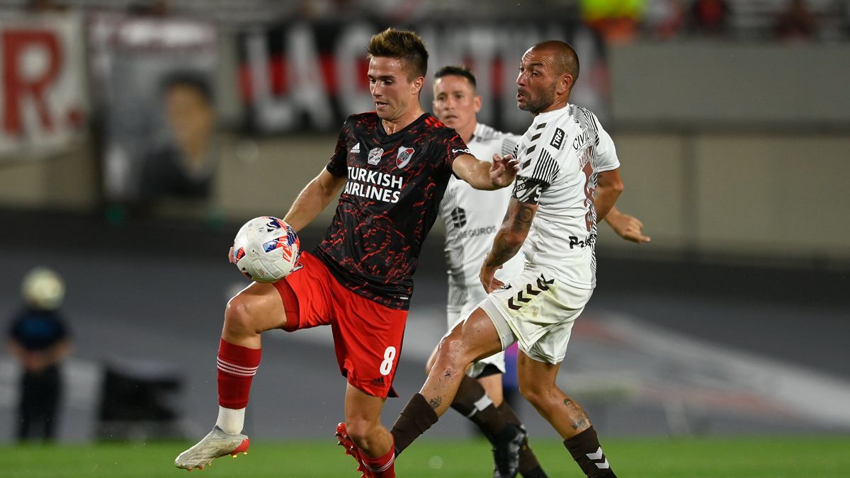 River Plate goleó a Platense y ganó la Copa Ángel Labruna