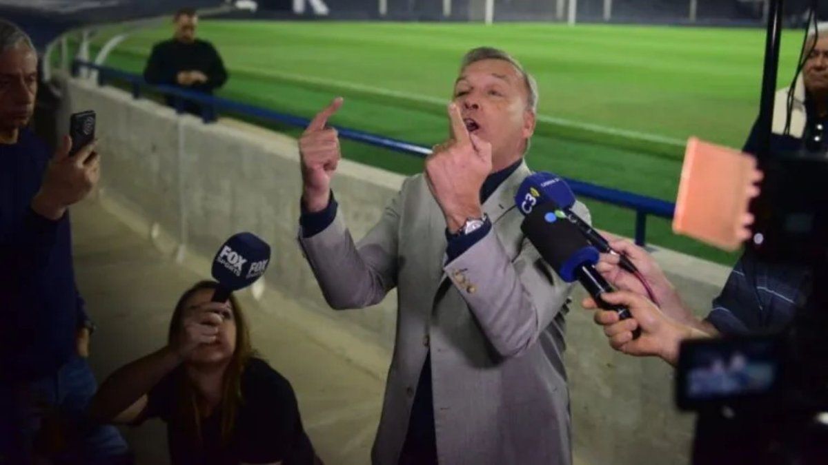 Talleres, en crisis: el cara a cara de Andrés Fassi ante los hinchas ...