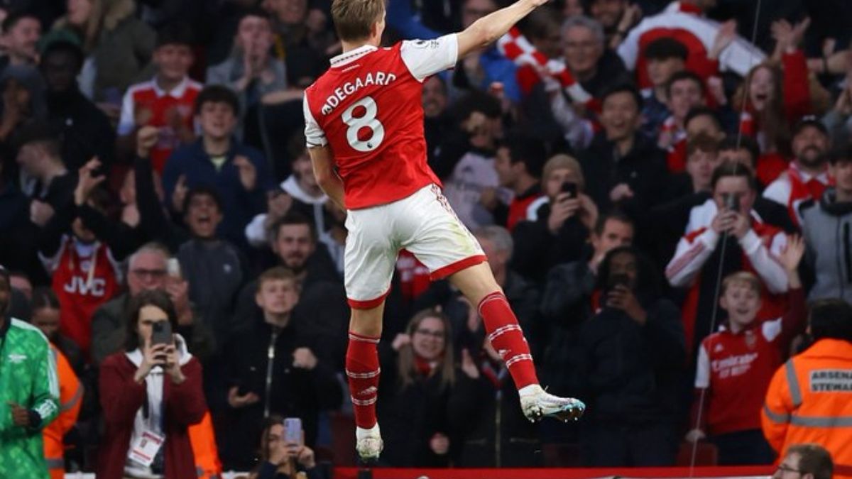 Arsenal goleó 3-1 al Chelsea de Enzo Fernández y sueña con el título