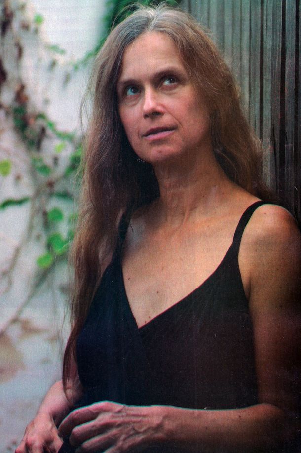 El extraño cambio de Juana Molina: Hoy lo raro se volvió hermoso