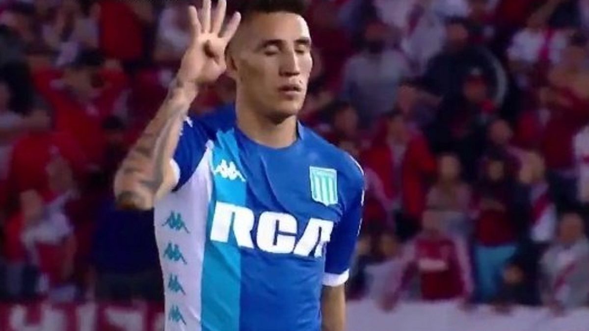 La foto de Centurión después de la victoria de Racing y de alcanzar la ...