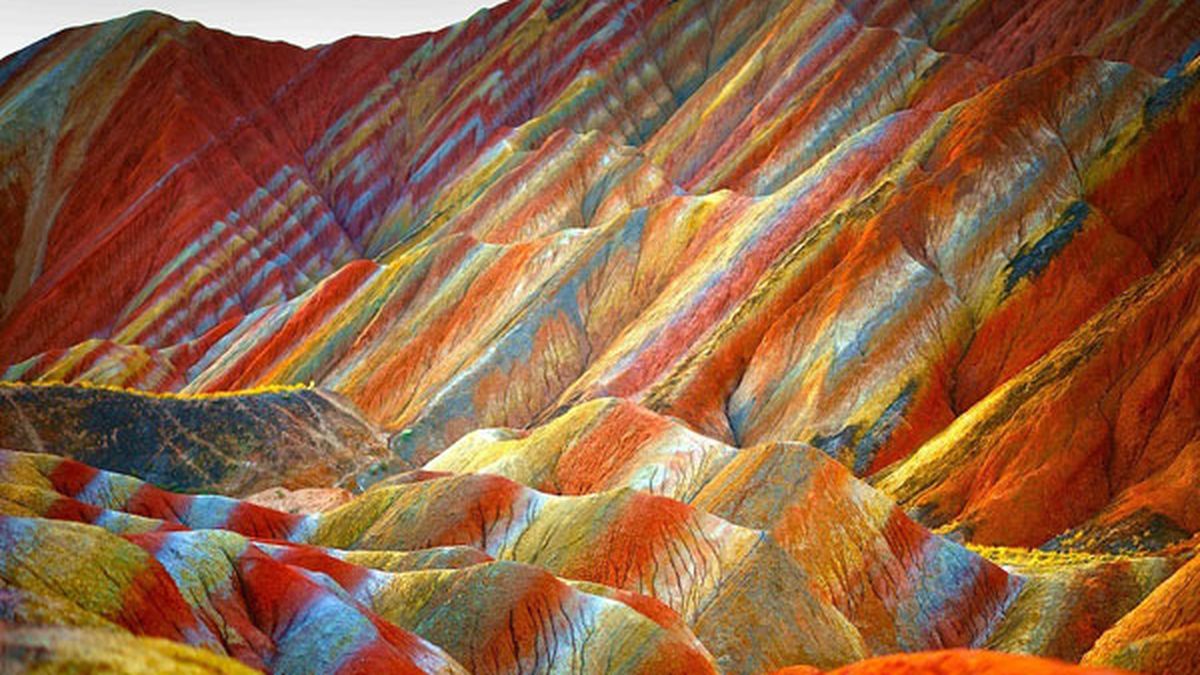 Las sorprendentes montañas de colores de China