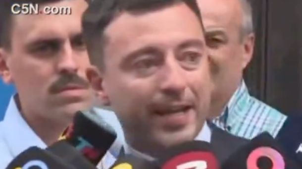 De Loredo Se Puso A Llorar Hablando De La Ley Ómnibus Y Dejó Un Móvil