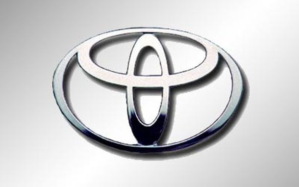 Toyota retiene el título de automotriz líder en ventas
