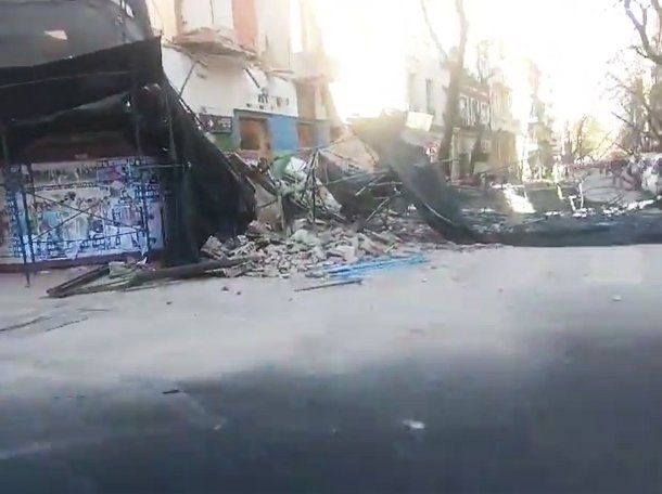 Congreso: caos por un derrumbe en una obra en construcción