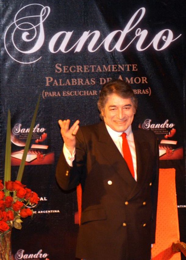 Sandro se recupera y le quitarán el respirador