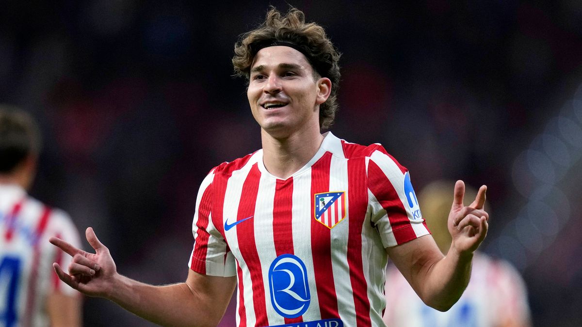 Julián Álvarez brilló con un hat-trick en el triunfo 3-2 del Atlético ...