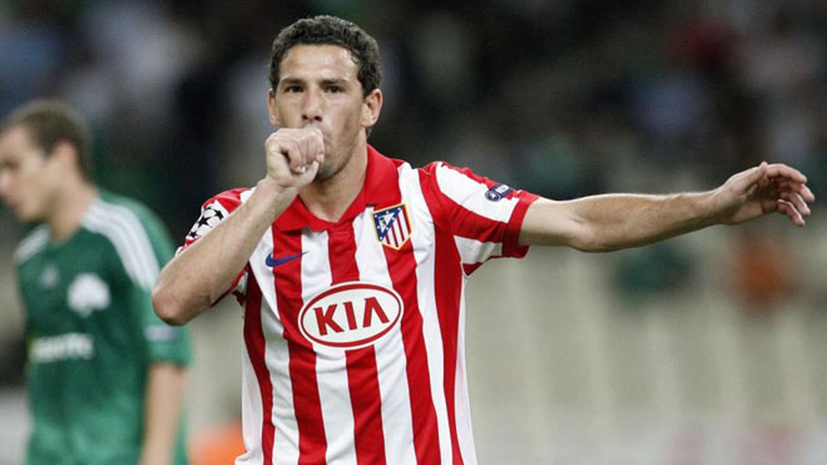 Maxi Rodríguez y Agüero encaminan al Atlético Madrid a la Champions League