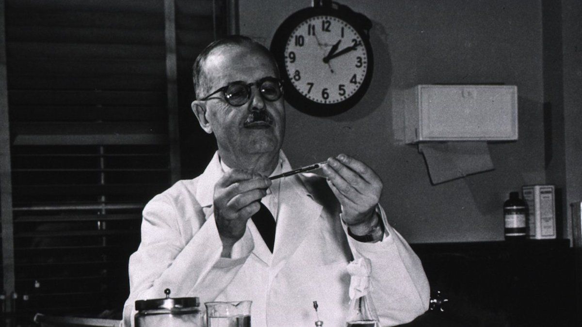 Quién fue Bernardo Houssay, el Premio Nobel argentino por el que se ...