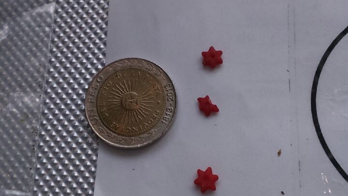 Micropunto de estrella roja, la poderosa droga que apareció en Mar del ...