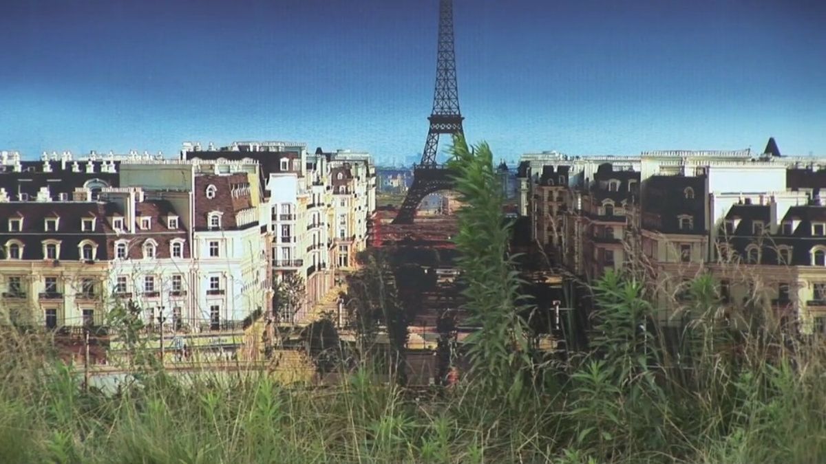 Construyeron una réplica perfecta de París en China
