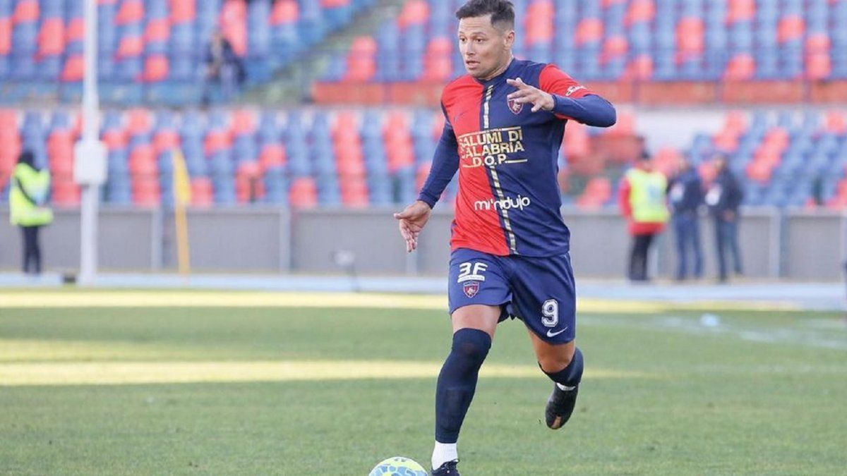 Mauro Zárate se rompió los ligamentos cruzados en la segunda división ...